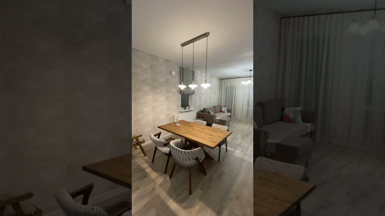 Римские шторы и тюль в кухне-гостиной