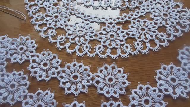 Фриволите иглой. Воротник 2. Часть 2 (второй ряд) .