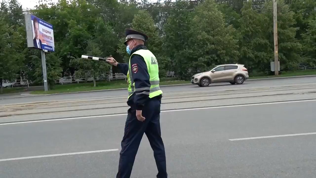 Использование мобильного телефона за рулем