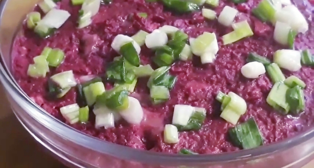 Салат Ленивая Селедка под Шубой  очень вкусно!.mp4