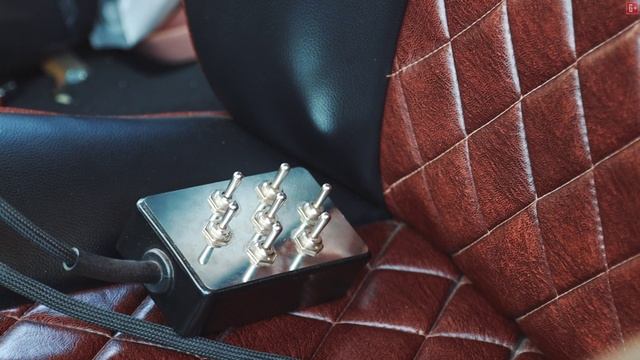 Российский лоурайдер, «персик» ВАЗ 2103. (Tuning Open Fest 2022)