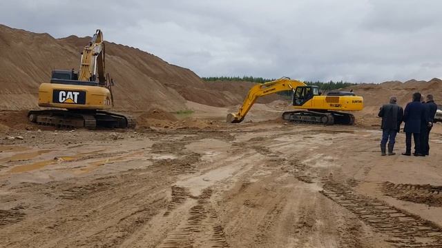 Sumitomo_SH330LC_contr_CAT329DL_1.mp4