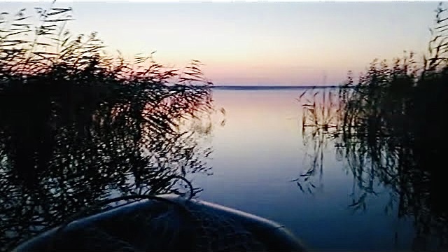 От заката до рассвета. На озере.
