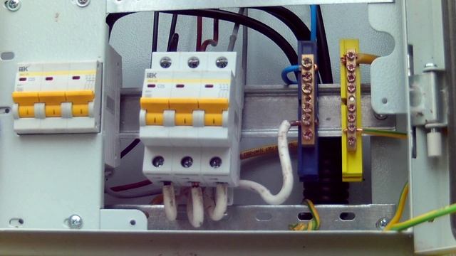 Электричество и гроза не дружат.