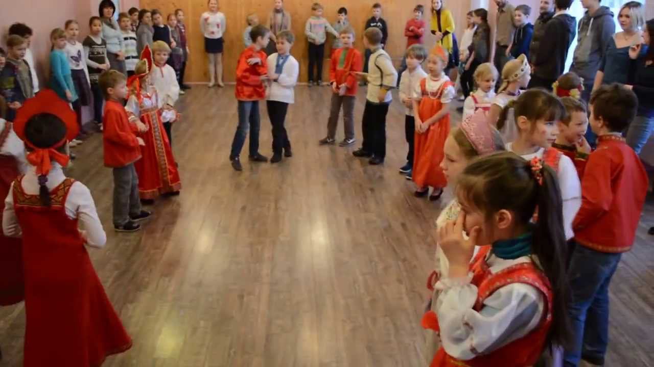 Вальдорфская школа "Семейный лад" - готовимся к масленице.