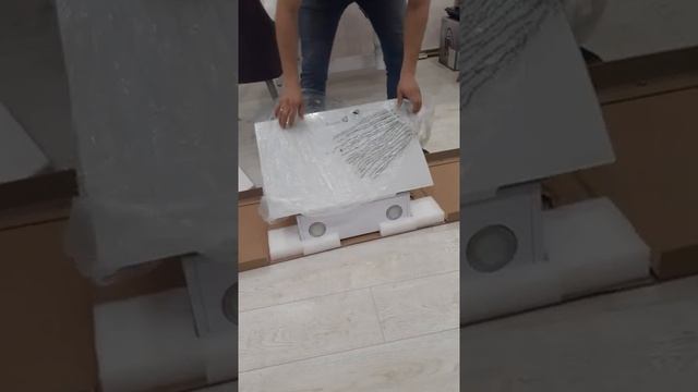 Распаковка вытяжка lex 600.