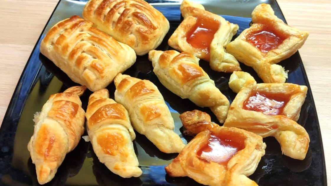 Сладкая выпечка из готового слоеного теста — быстро, красиво, вкусно!