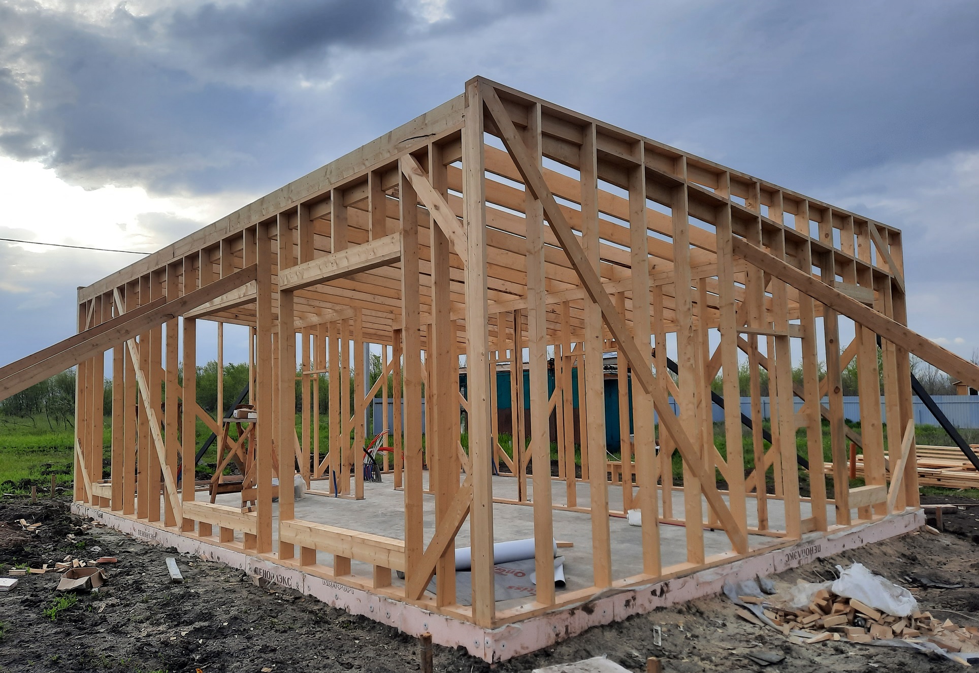 Монтаж каркаса дома на УШП площадью 70 кв.м.