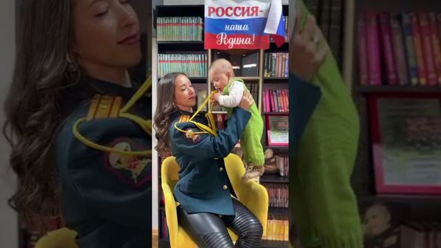 Мулинская библиотека: фотовыставка ко Дню защитника Отечества / 14+