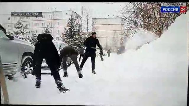 30.11.2021. Сотрудники МЧС помогают обеспечивать жизнедеятельность региона