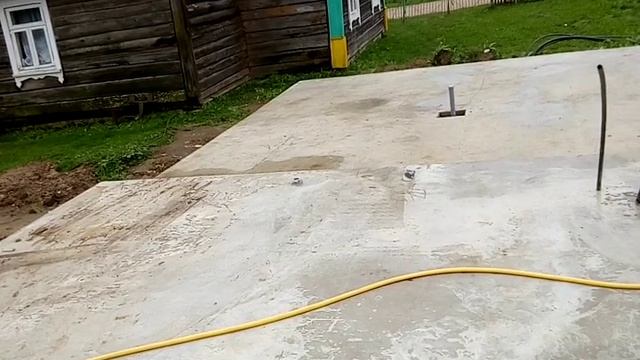 Плитный фундамент на сваях ТИСЭ  площадью 240 м кв