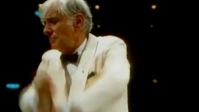 Дмитрий Шостакович Симфония № 5
Дирижёр Бернстайн