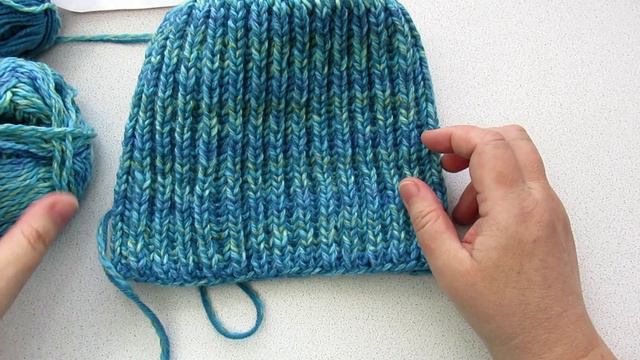 Мои вязальные дела 16 2024. Маленькие игрушки. Спицы, шапки и всякие мысли