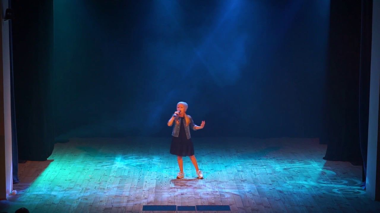 Аня Белова "Кажется" (Open Kids). Выступление на концерте в ДК Ясная Поляна 30 сентября 2018.