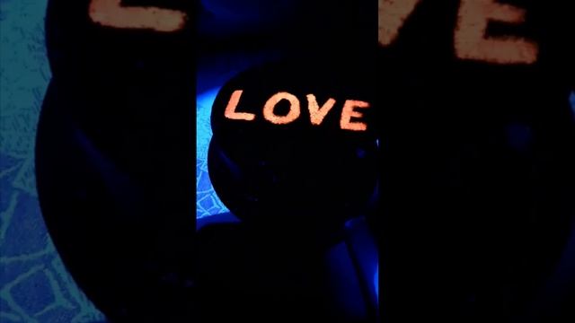 Торт с пищевой флюоресцентной краской  #lomonosov #торт