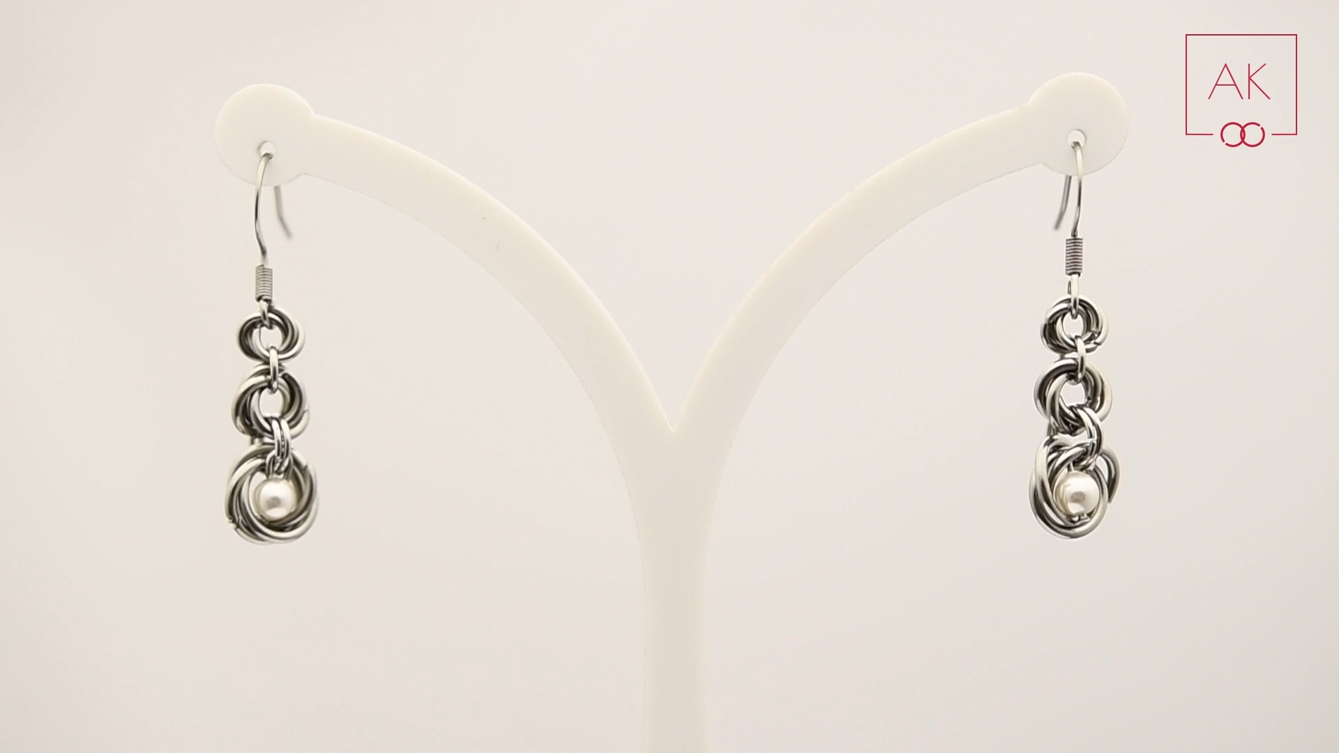 Кольчужные серьги Лира с жемчужиной Сваровски