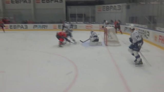 «Металлург» прервал серию поражений от «Динамо» в ВХЛ.