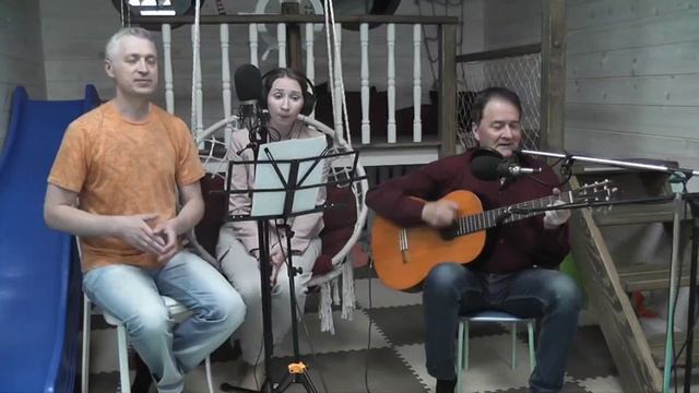 Олег Непомнящих "СОЛНЕЧНЫЙ СВЕТ". Исполняют Юлия Штучко и Юрий Миргородский.