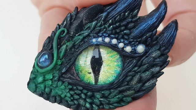 Брошь "Глаз горного дракона". Красивый подарок ручной работы себе, маме, бабушке, сестре или подруге