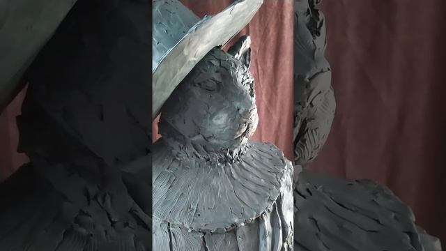 Скульптура кота в шляпе. Работа кипит. Прорисовываются детали и скульптура становится интереснее!)))