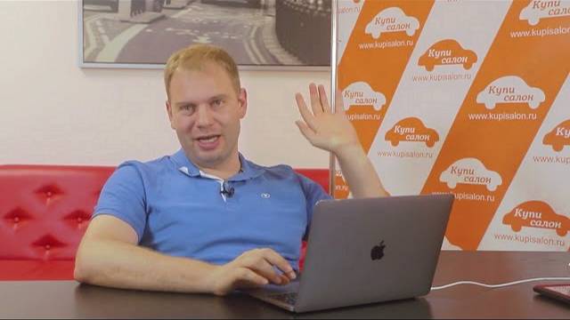 Chevrolet Camaro - перетяжка салона в экокожу с яркой строчкой