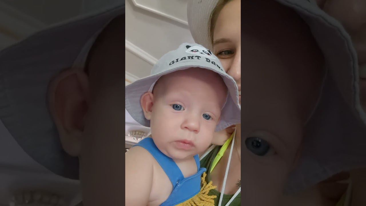 Арсюша в отеле