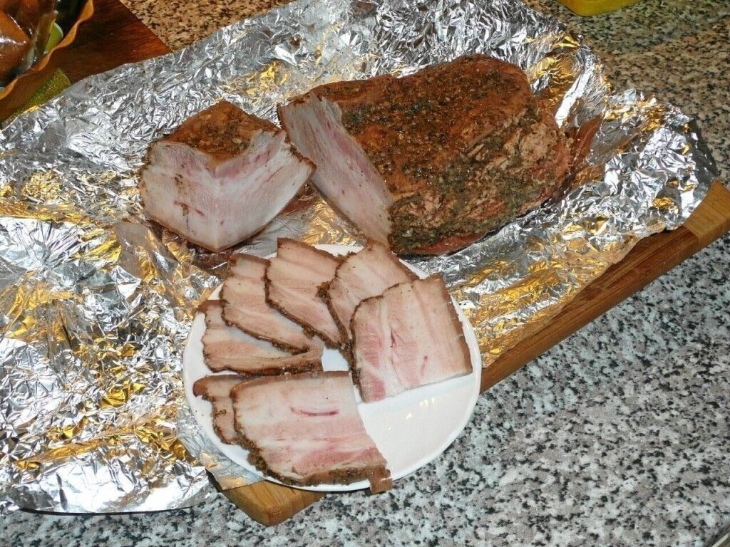 Сало в духовке в фольге