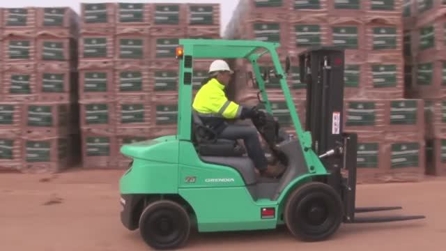 Автопогрузчики Mitsubishi GRENDIA ES в работе