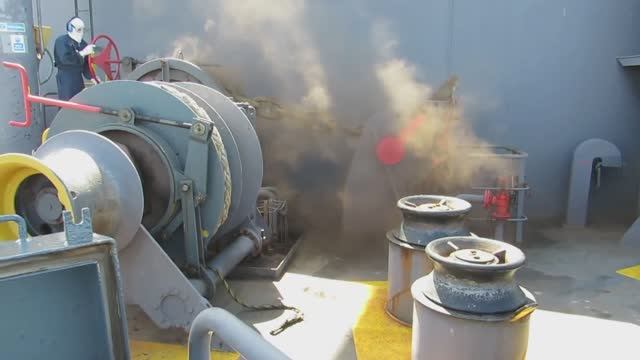 Отдача якоря. Держитесь подальше от якорной цепи!