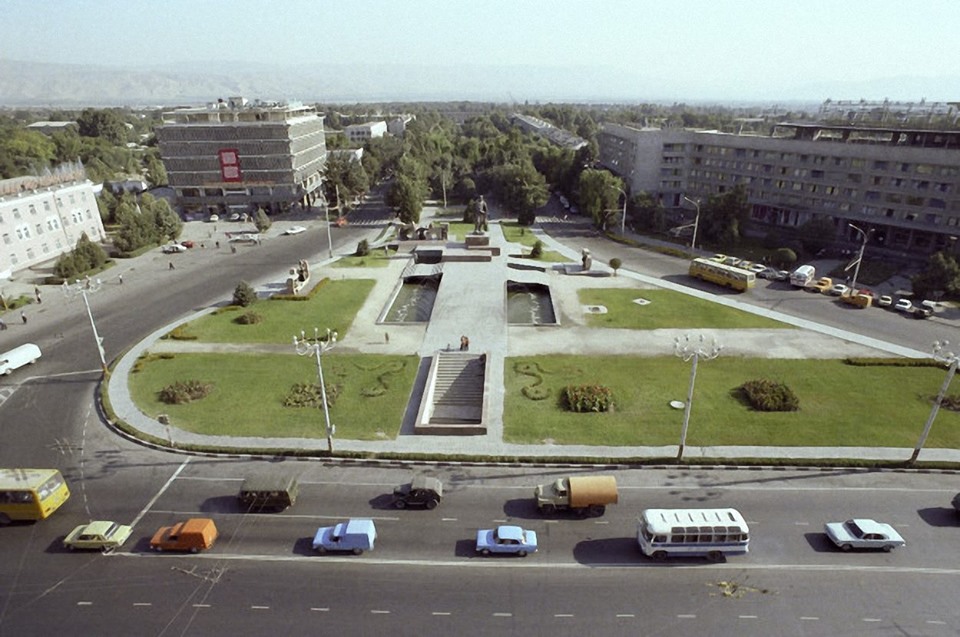 Театр дар назди микрофон - Садриддин Айнӣ - "Марги судхӯр"