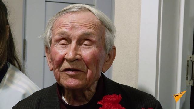 В Кишиневе в канун Дня Победы поздравляют и дарят подарки ветеранам