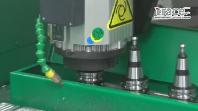 Двухшпиндельный станок с автосменой и резьбонарезной головкой ТМ20 1209. Обработка нержавеющей стали