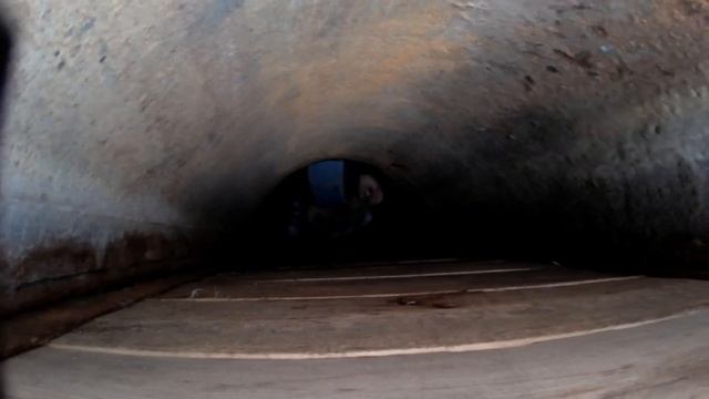 чуть не застрял залез в трубу!! мой пруд в аренде