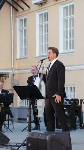 отрывок песни 'От Волги до Енисея'