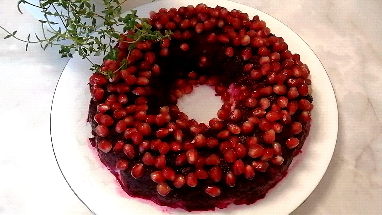 Праздничный салат Гранатовый Браслет