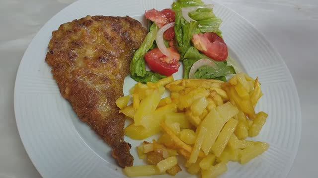 Шницель или Отбивная? Или же филе из ГОВЯДИНЫ в панировке🤔