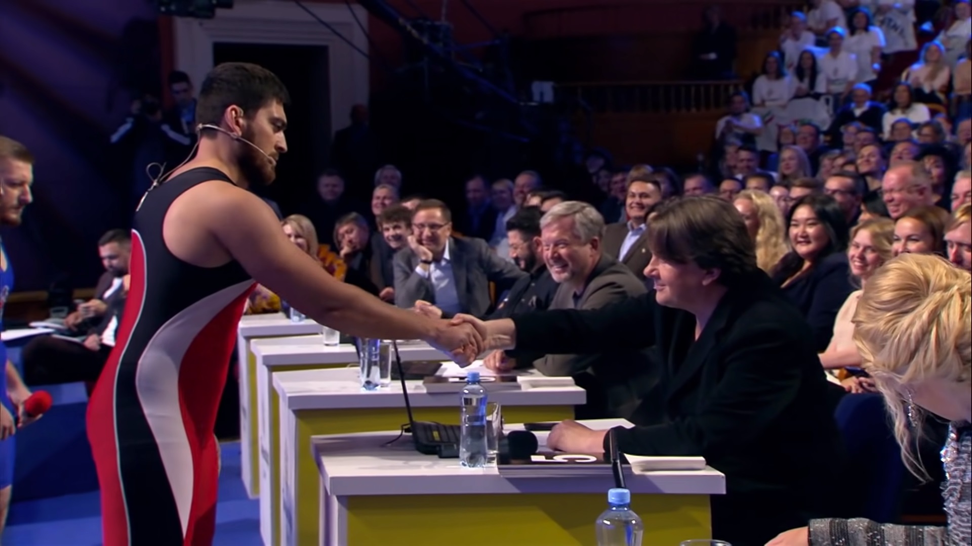 КВН 2019 Высшая лига - Борцы Первая 1/2 Приветствие