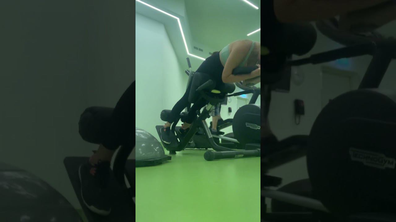 ГИПЕРЭКСТЕНЗИЯ НА ЯГОДИЦЫ