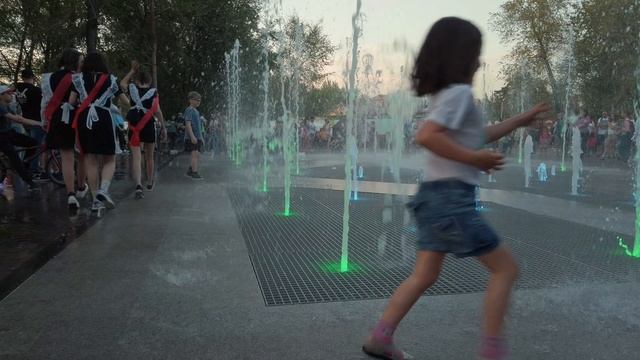 04 Музыка фонтана.mp4