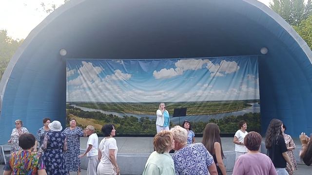 Энгельс Раиса - песня "Айвенго" из репертуара группы "Звёзды" Натальи Гулькиной