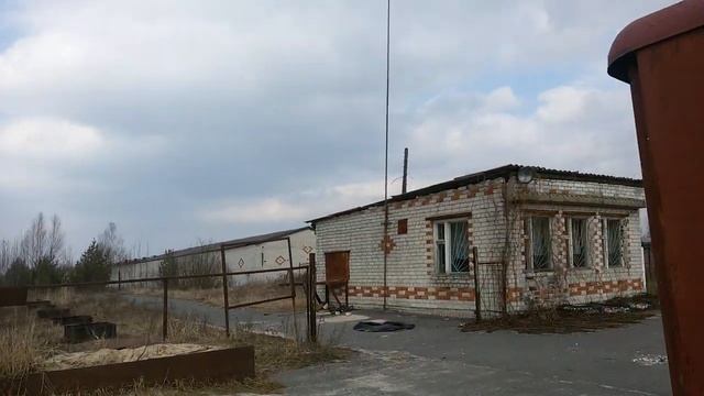 Заброшенная бензоколонка 80-х годов