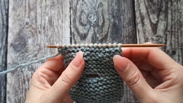 Петли под пуговицы на вязаном полотне. Горизонтальная петля, петля под маленькую пуговку.