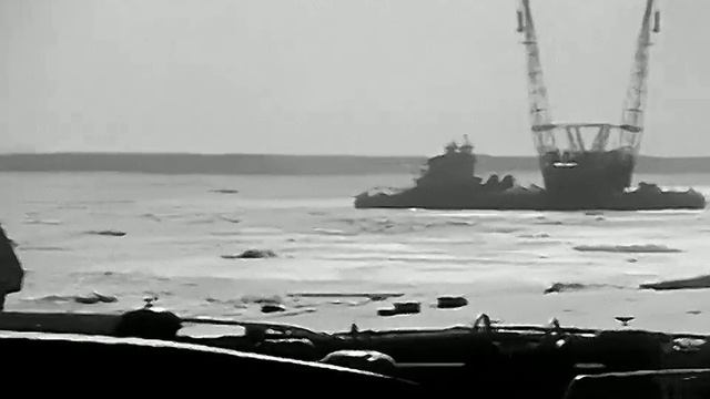 1979 год. Сургут. Ледоход. Начало навигации.