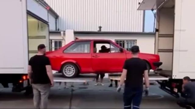 Разгрузка машины / ШОКавто