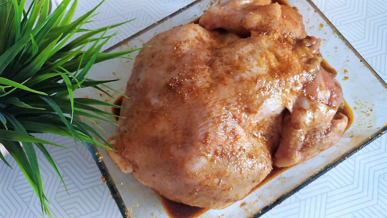?Курица запечённая в духовке в обалденно вкусном маринаде.
