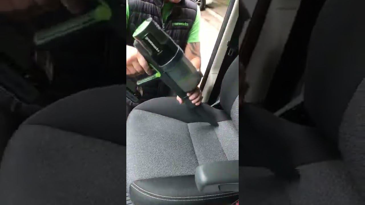 Пылесос вертикальный беспроводной аккумуляторный Greenworks, GD24SVK4, 24В (арт 4700607UB)