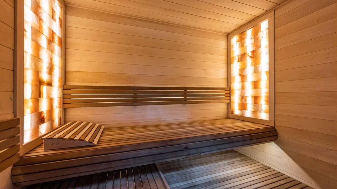 Отделка бани вагонкой Хай-тек