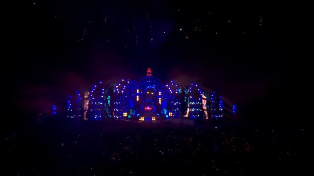 ALFA FUTURE PEOPLE Fireshow | DAY 2.mp4