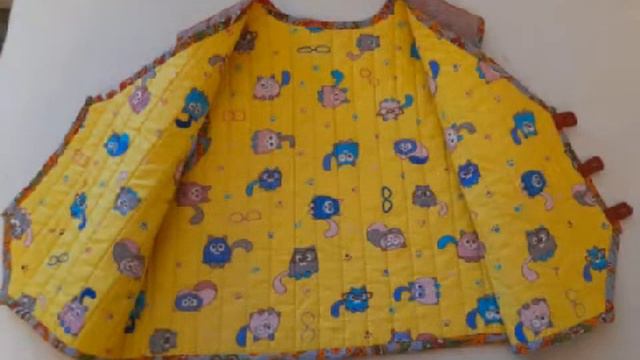 Шью из лоскутов. Ватная детская жилетка 2. Лоскуты из Магнатекса в дело!