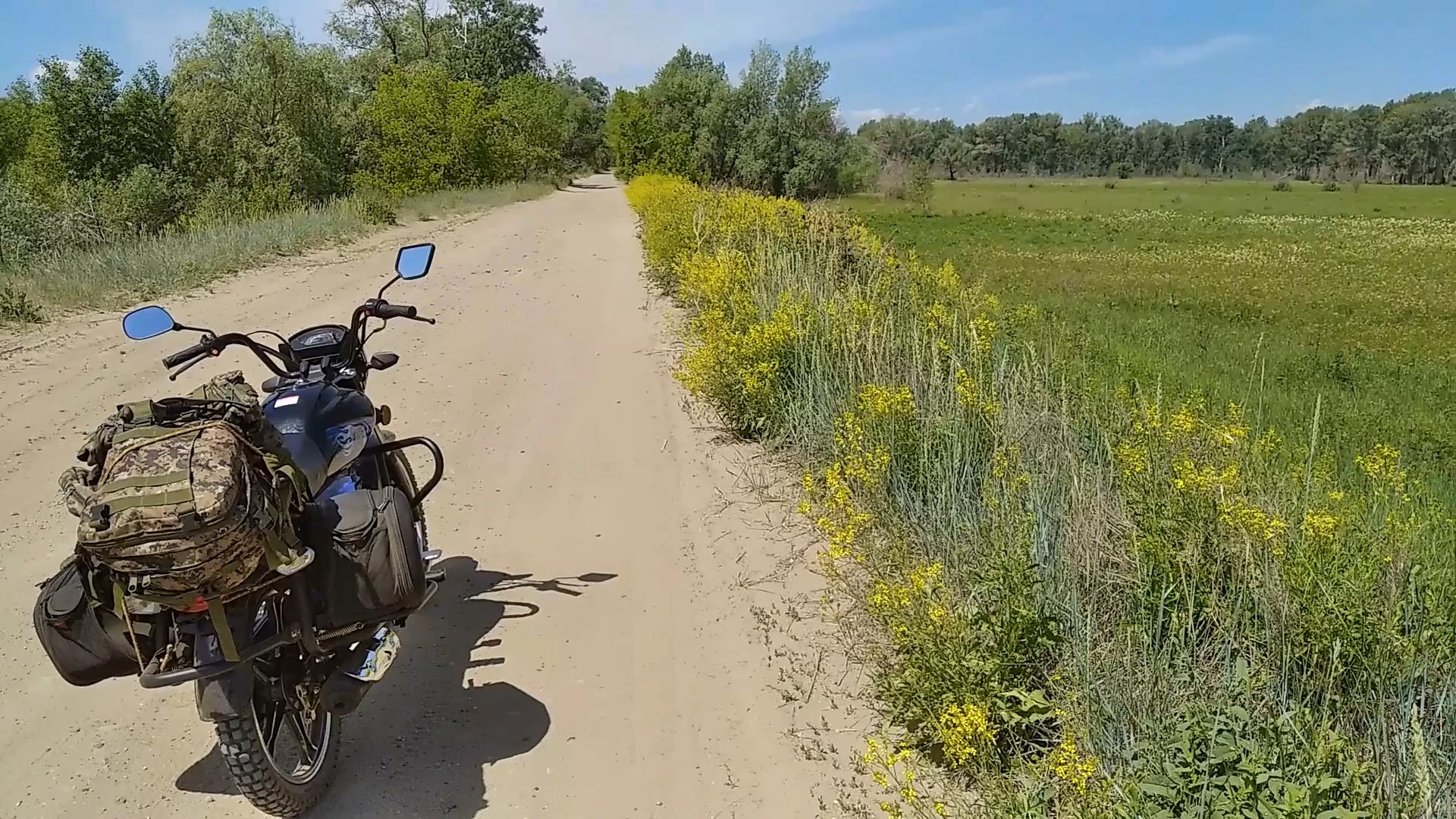 На рыбалку на мотоцикле))).mp4